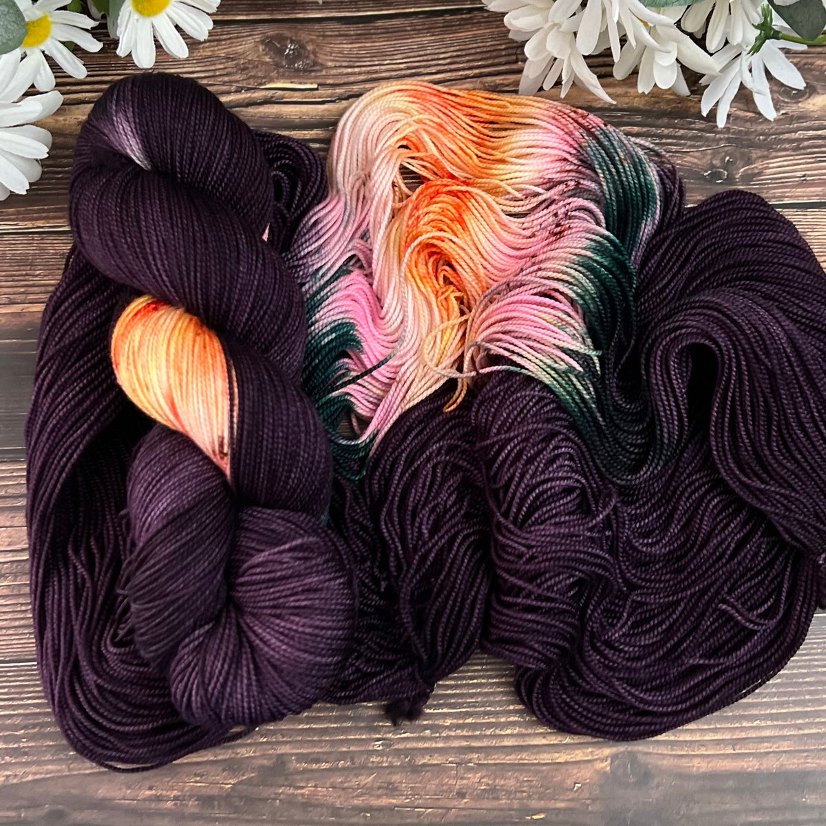 "Song Bird" Assigned Pooling Hand-dyed Yarn – achickthatknitz